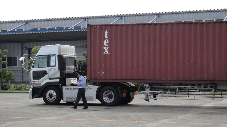 輸入・輸出 | JFE物流株式会社